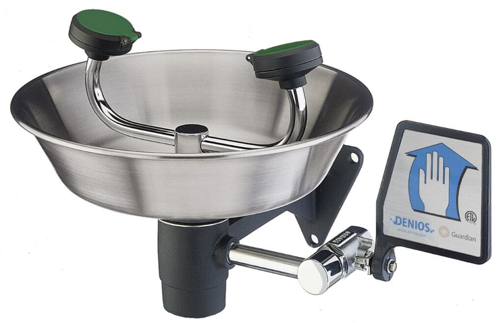 Wetgeving voor nooddouches: zes belangrijke aanbevelingen - Labinsights