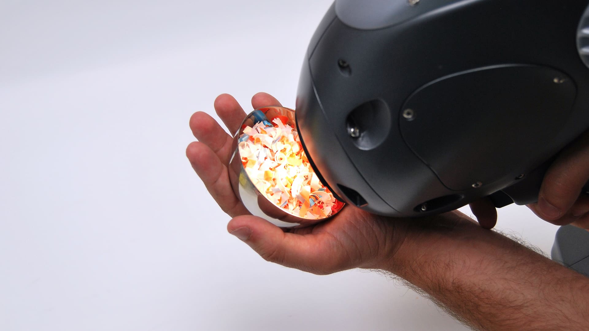 AI-assisted Visum Palm Handheld NIR Analyzer for the Plastics Industry ...